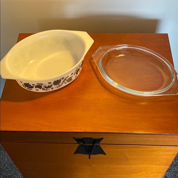 Pyrex | Kitchen | Pyrex White And Blue Casserole Dish Set | Poshmark